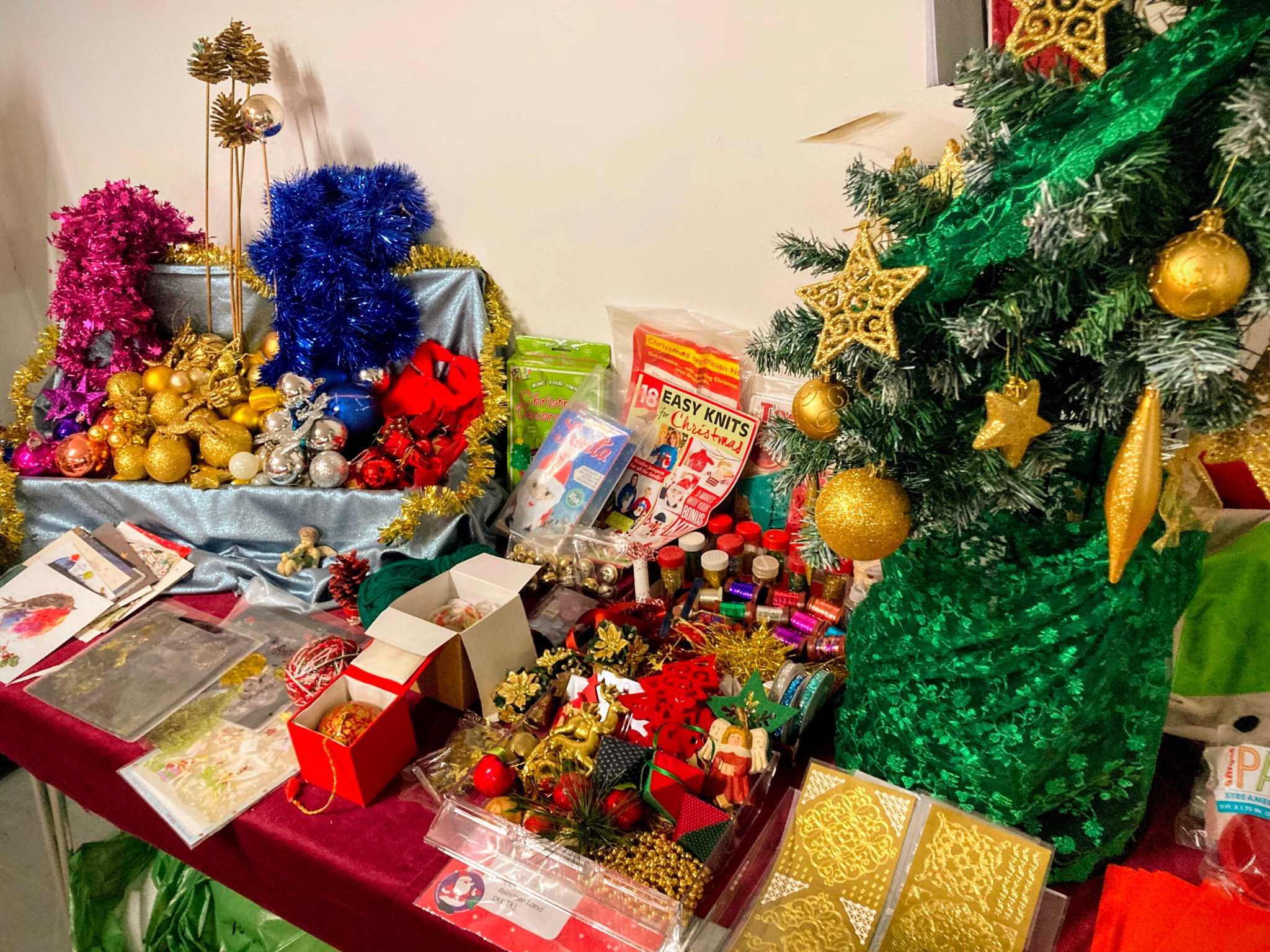 Zigzag Scrapstore CIC – Creative treasure in a big basement